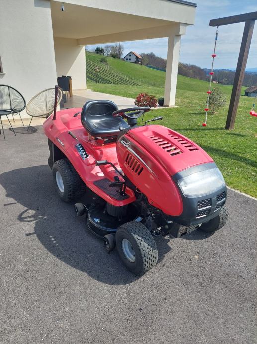 Vrtni traktor MTD 200/105H