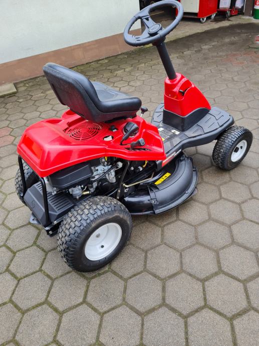 Vrtni traktor mtd