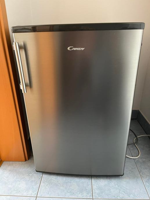 Mini hladilnik z zamrzovalnikom Candy CFO 196 EX