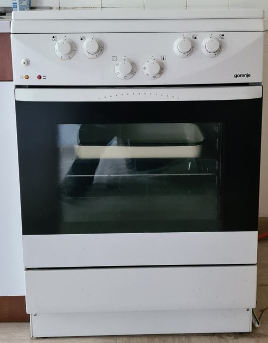 Samostoječ Štedilnik Gorenje - plin in elektrika