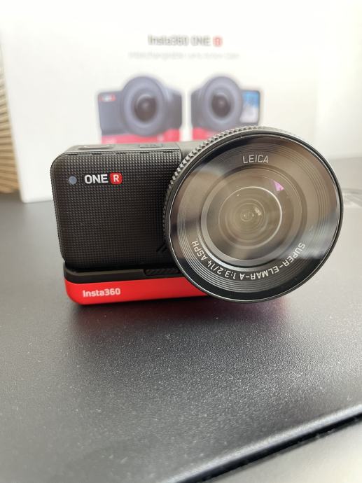 Akcijska kamera Insta 360 one r (1 inch Lieca)