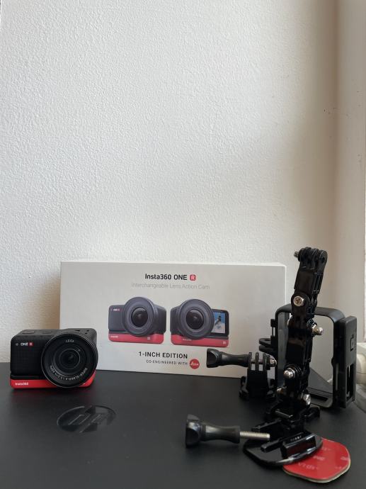 Akcijska kamera Insta 360 one r (1 inch Lieca)