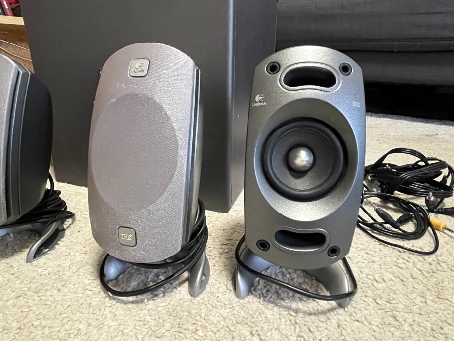 Komplet 5.1 zvočnikov Logitech Z-5300e s THX certifikatom