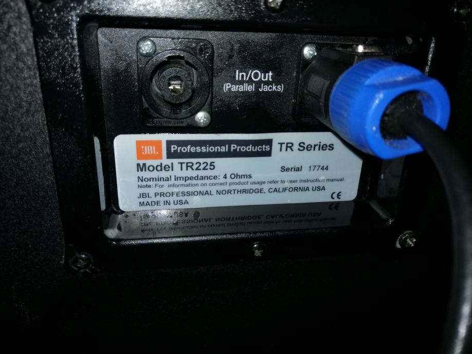 ZVOČNIKI JBL TR225 - PAR