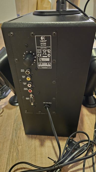 Zvočniki Logitech X-530