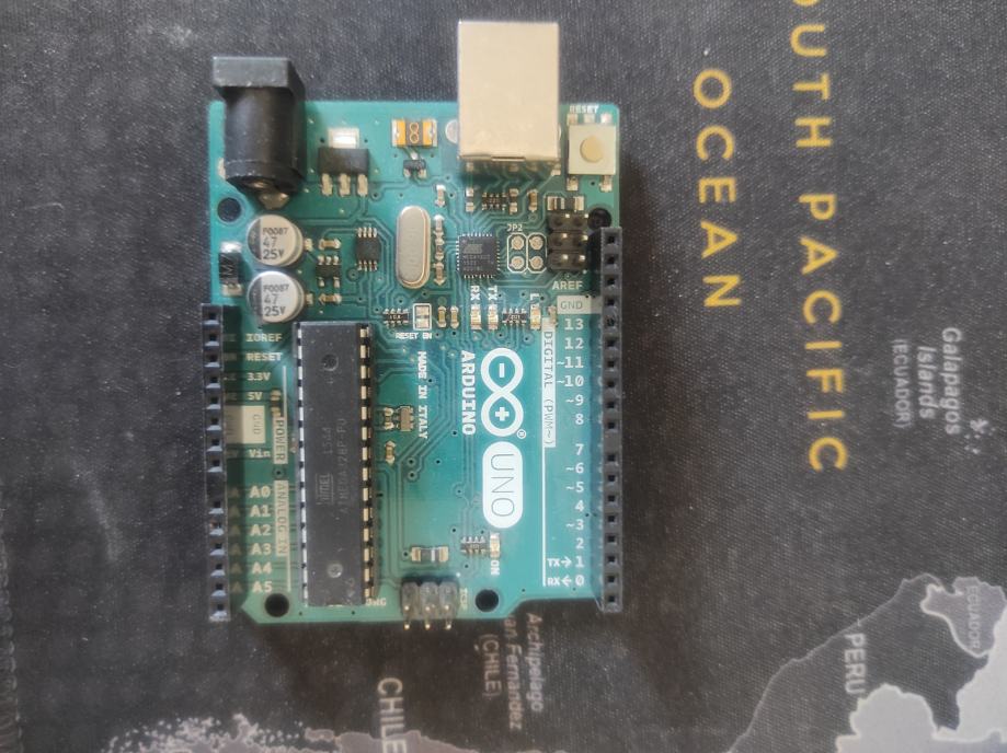 Arduino Uno in Arduino Mega