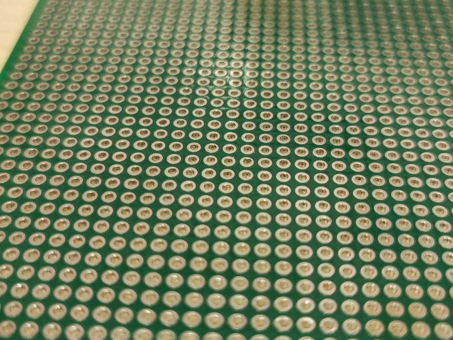 Raster prototipna PCB plošča, dvostranska, metalizirana - 5 kosov