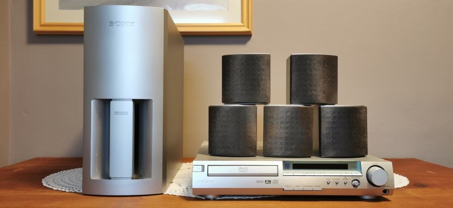 SONY HCD-S300 Home Theatre System DVD Player Dolby 5.1