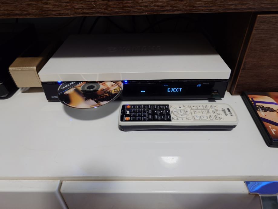 YAMAHA DVR-700 DVX-700 DOMAČI KINO