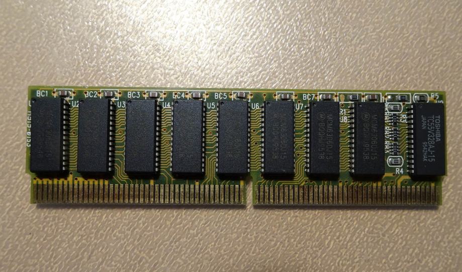 256KB cache modul za 486 Elpina PcChips M919 VIP matično ploščo