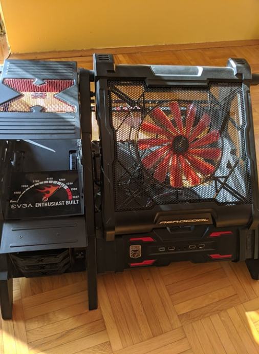AeroCool StrikeX-Air Open Chassis Design Gaming Case