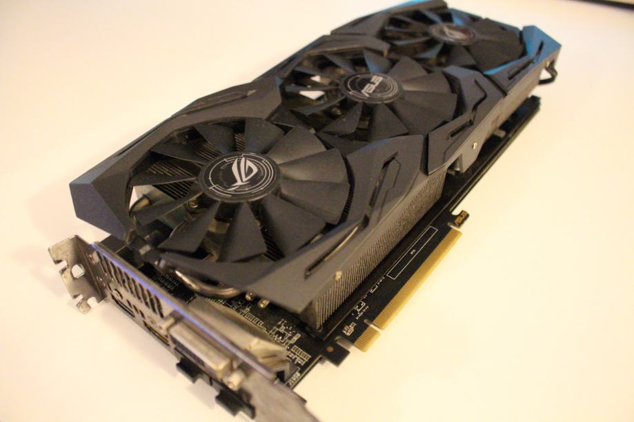 ASUS ROG RX 580 8GB