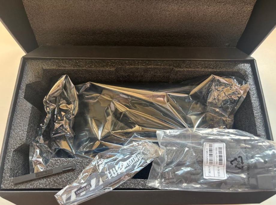 ASUS RTX 5080 TUF OC – Kot nova, 2,5 meseca uporabljena – Zlati primer
