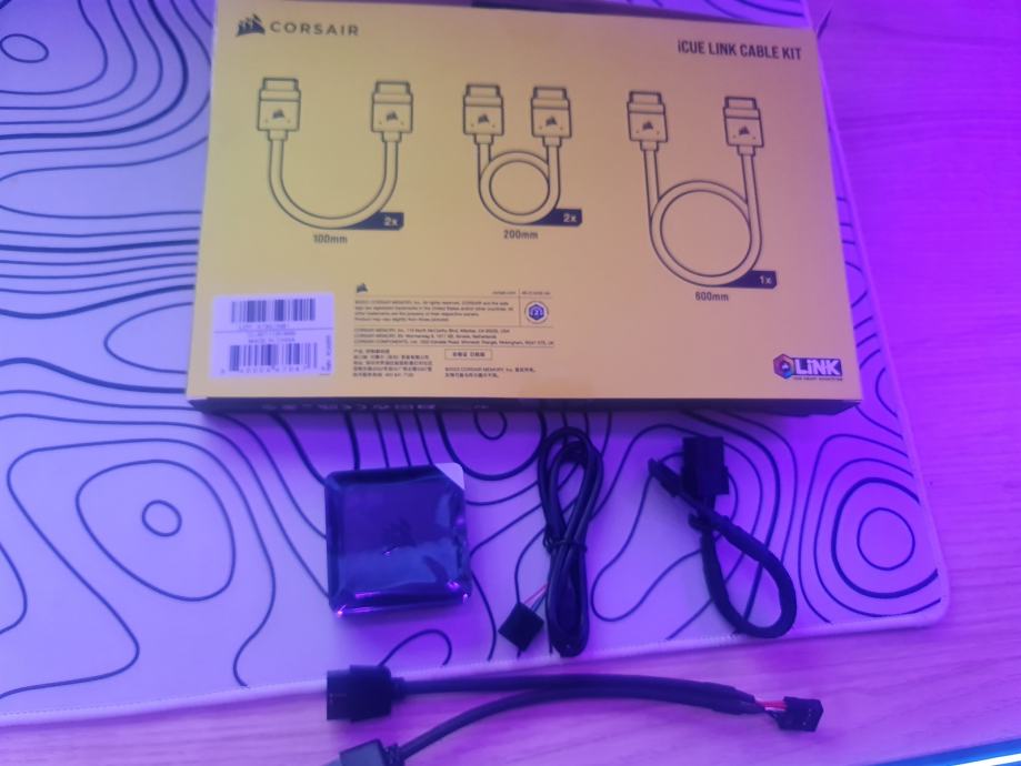 Corsair iCUE LINK CABLE KIT white + Corsair iCUE LINK System Hub