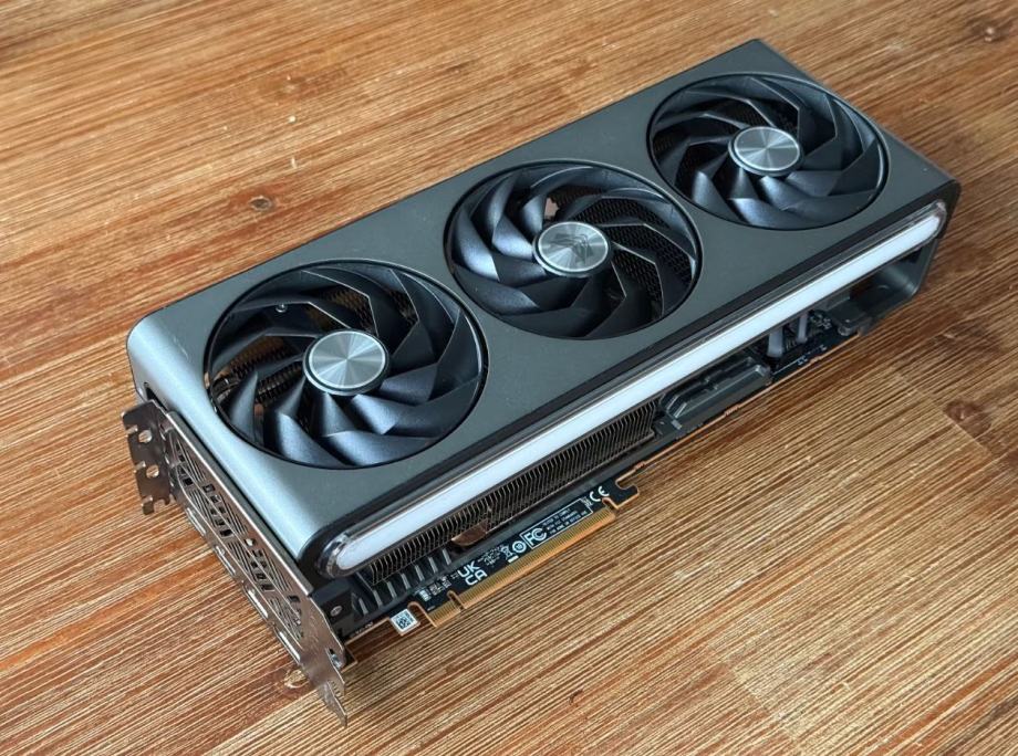 Sapphire Nitro+ AMD Radeon RX 7900 XTX