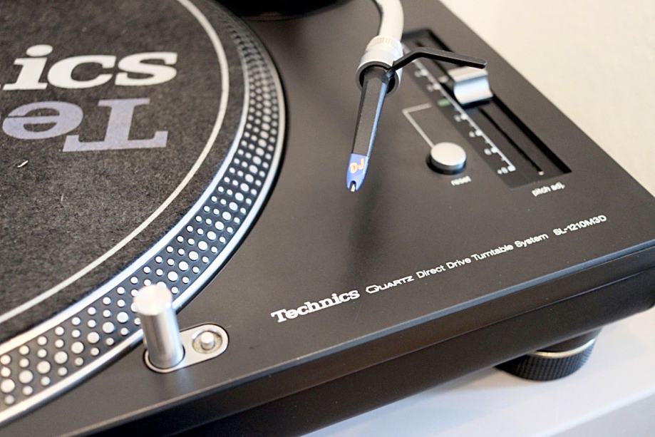 Technics SL-1210 M3D