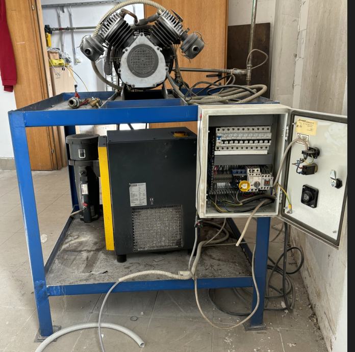 Prodamo rabljen kompresor Kaeser