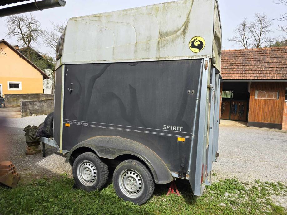 Humbaur Spirit konjska prikolica