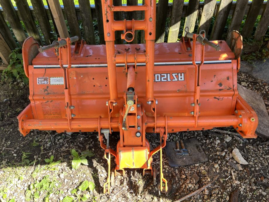 Freza Kubota 120 cm tritočkovni priklop