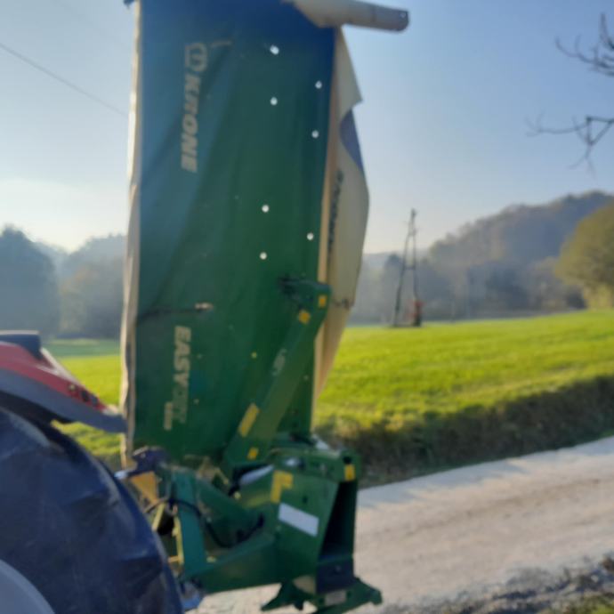 PRODAM KOSILNICO KRONE EASY CUT 320
