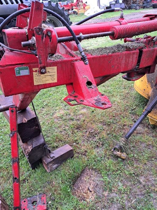 Rotacijska kosilnica Pöttinger CAT 190 z gnetilnikom