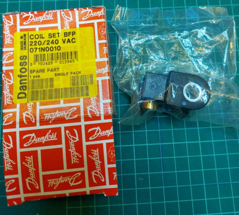Magnetna tuljava - elektromagnet Danfoss komplet 071N0051 , 71N0010