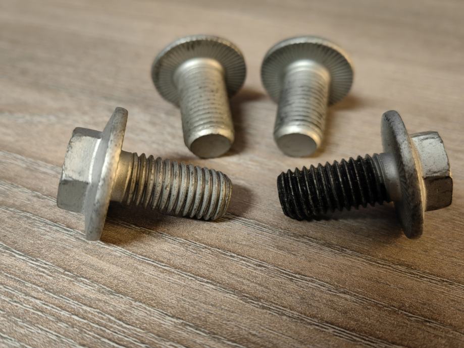 BMW vijak za volan M12 in M14 Hex Bolt