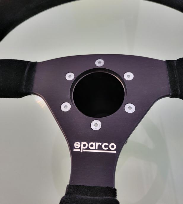 Sparco L360 volan