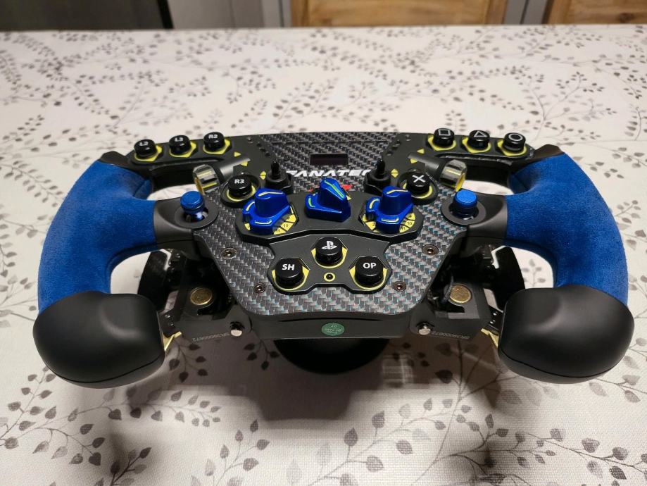 Fanatec Podium F1 Racing Wheel + Fanatec ClubSport CSP V3 pedali