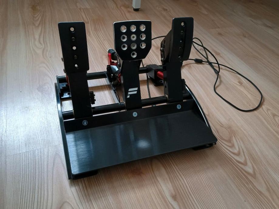 Fanatec Podium F1 Racing Wheel + Fanatec ClubSport CSP V3 pedali