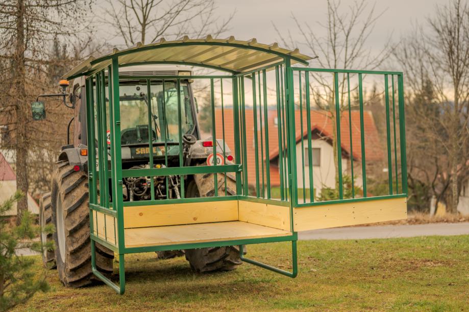 Pašne jasli, krmilnik za konje