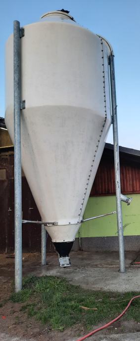 Prodam silos za žito