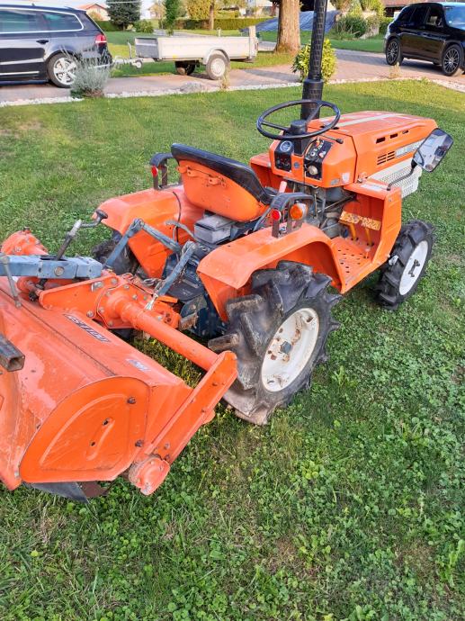 Prodam traktor Kubota B1200 4x4+ freza