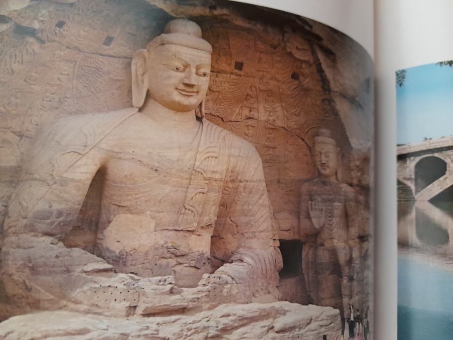 CHINA - LAND OF CHARM AND BEAUTY KITAJSKA