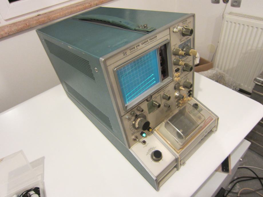 CURVE TRACER KARAKTEROGRAF TEKTRONIX 576