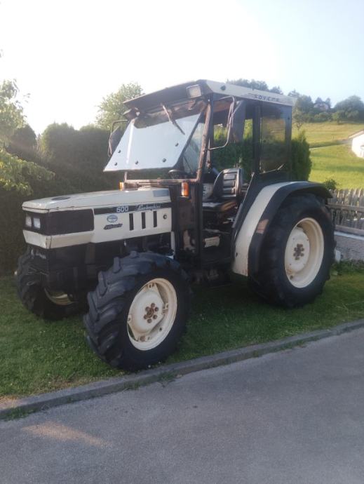 Prodam traktor Lamborghini