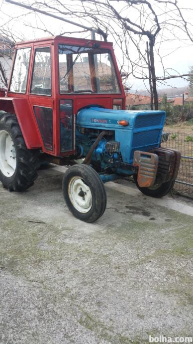 prodam traktor