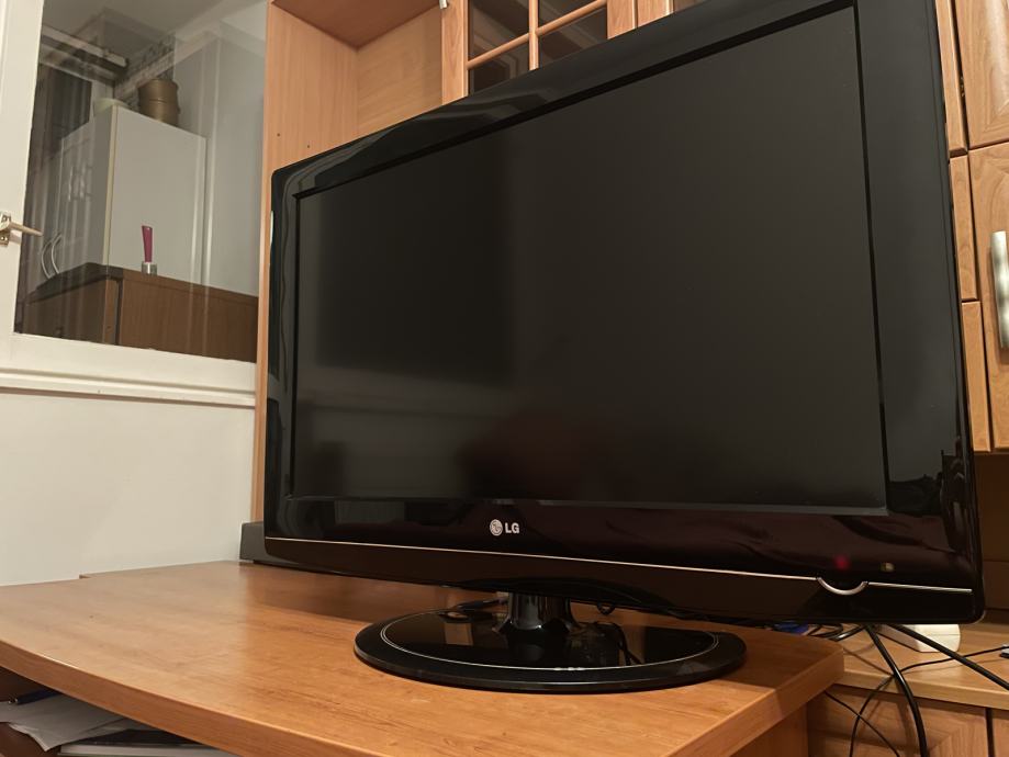 LCD Televizor LG 81 cm / 32 inch - odličen