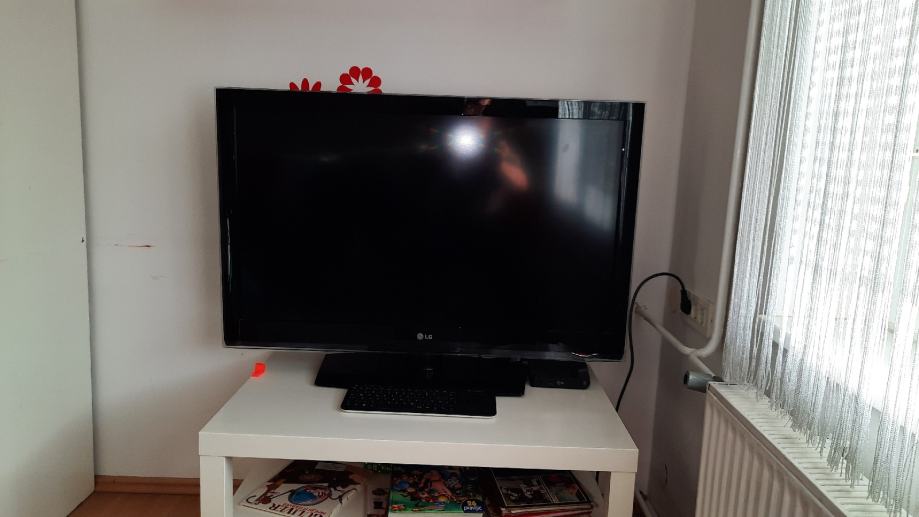 Lcd TV LG, diagonala 107 cm , 040 792 181, Hrastnik