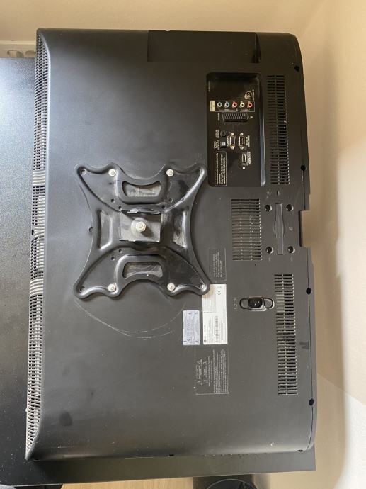 LCD TV LG model 32LD350 32 (81cm) HD