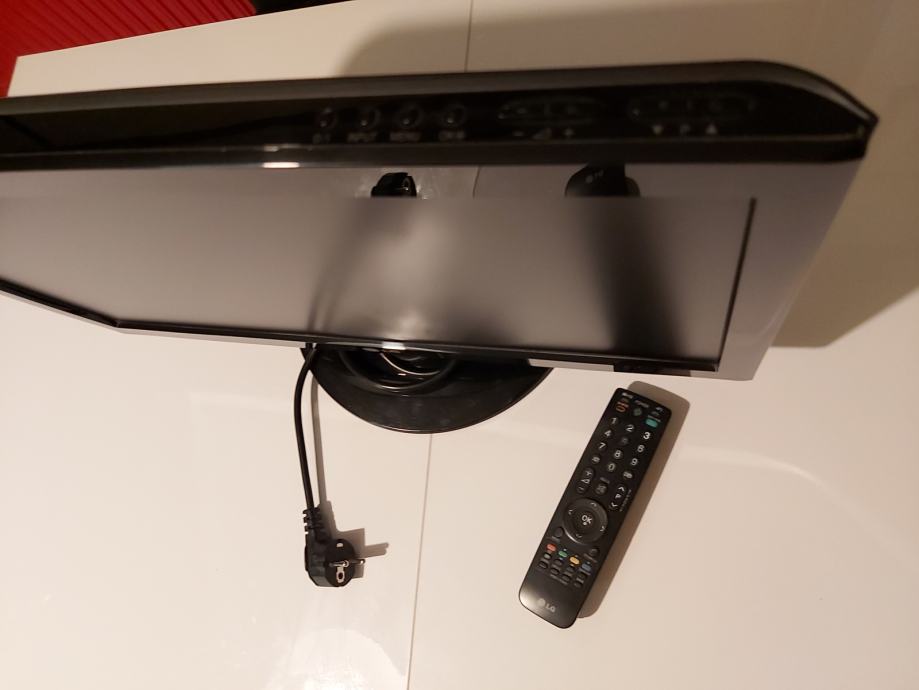 LG 22-inčni LCD TV - 22LH2000