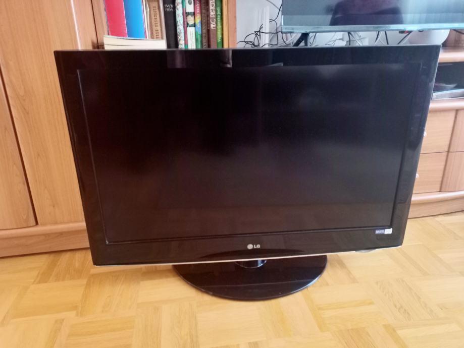 LG televizija diagonala 95 cm