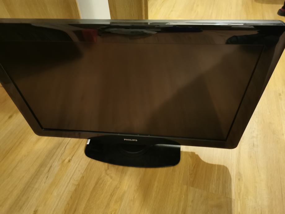 Philips LCD TV 32 3000 series 32PFL3606H + daljinec