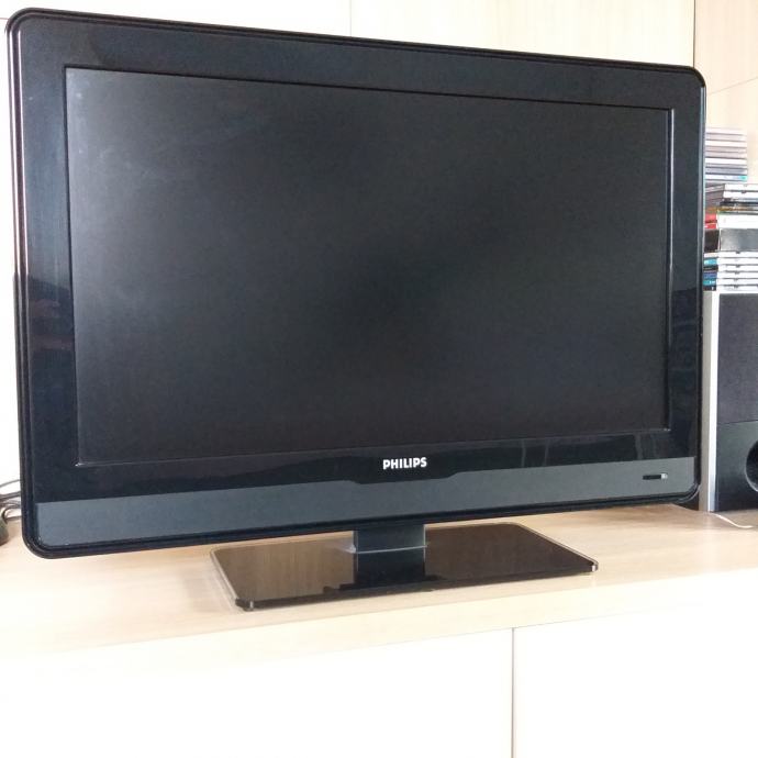 Philips LCD TV 32PFL3403 81 cm (32) HD Ready with Digital Crystal Cle