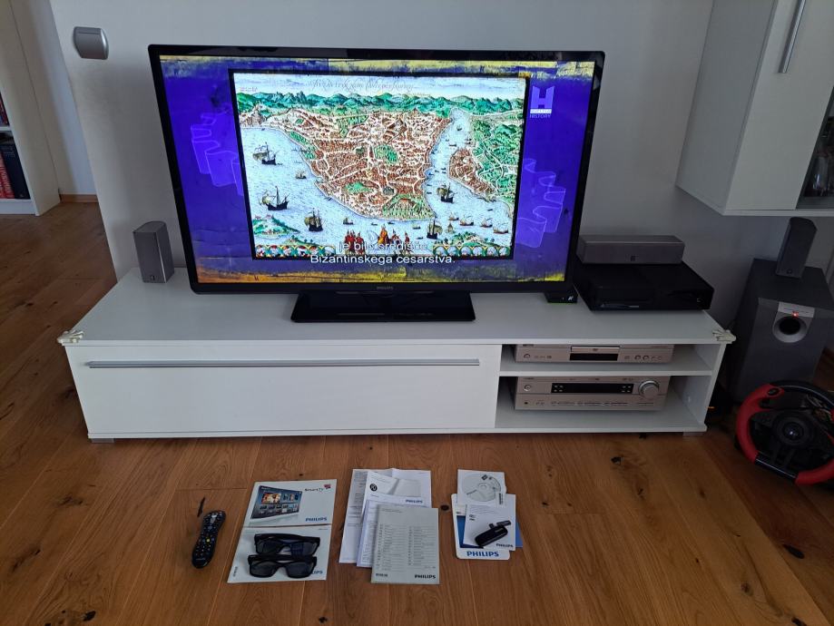Philips LCD TV 47 inch s 3D tehnologijo
