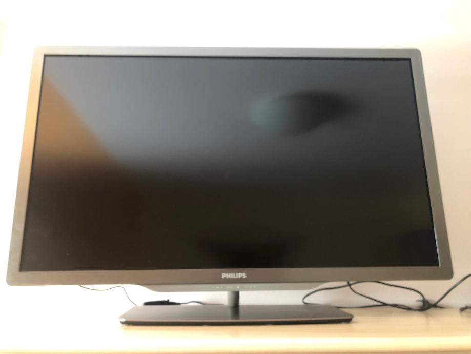 LED TV Philips 42 42PFL7486K/02 + dodatki