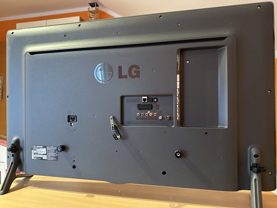 LG LED SmartTV 42LB570V 106cm