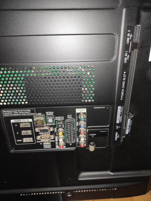 Prodam televizijo LG 42LE8500