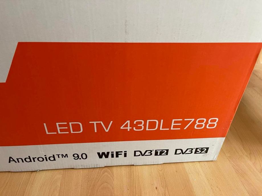 Rabljen tv, 43DLE788 109cm