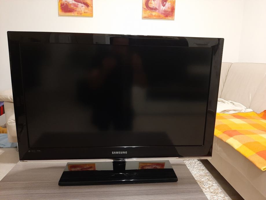SAMSUNG LE32C530,DIAGONALA EKRANA 82CM,FULL HD